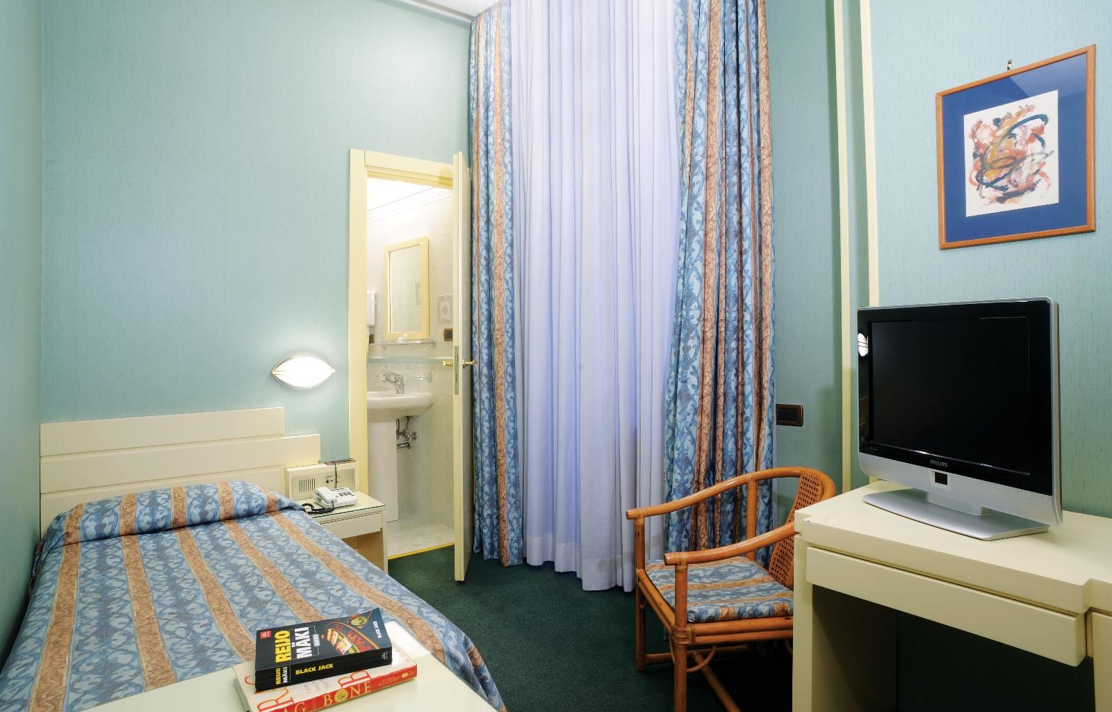 Hotel Patria $78. Rome Hotel Deals & Reviews - KAYAK