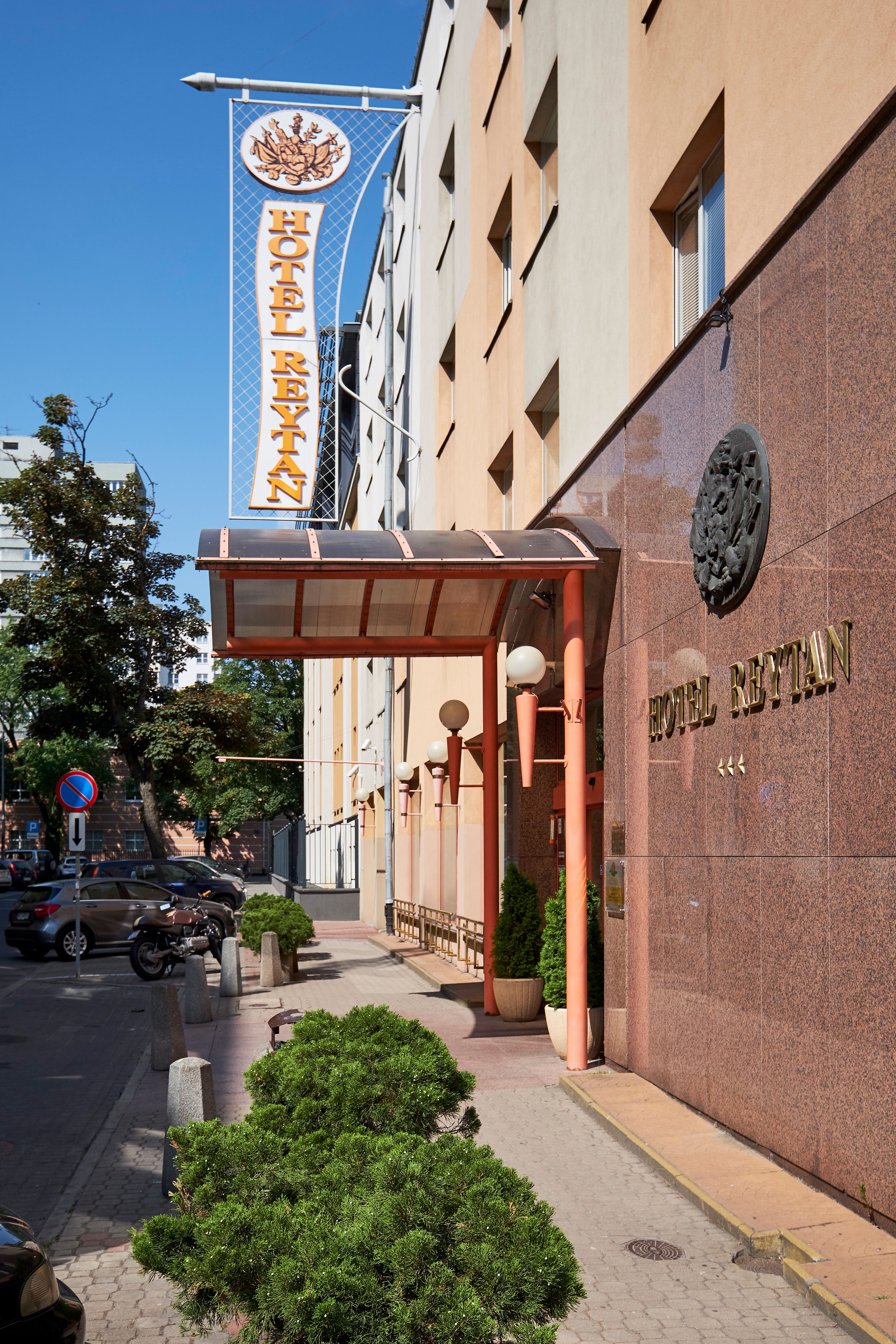 Hotel Reytan from $33. Warsaw Hotel Deals & Reviews - KAYAK