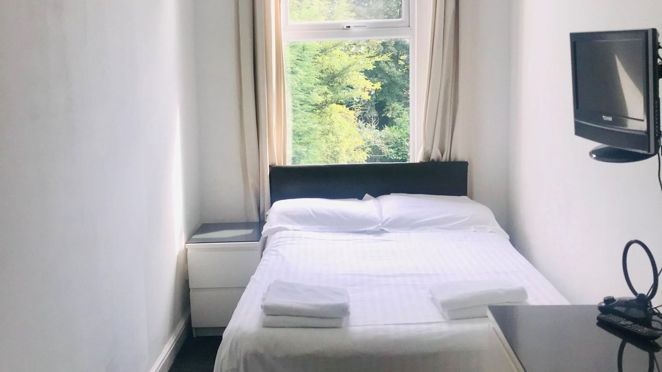 Amhurst Hotel from $65. London Hotel Deals & Reviews - KAYAK