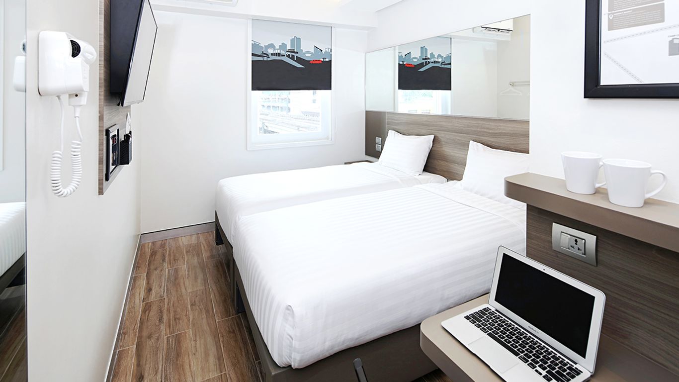 Red Planet Manila Binondo from $24. Manila Hotel Deals & Reviews - KAYAK