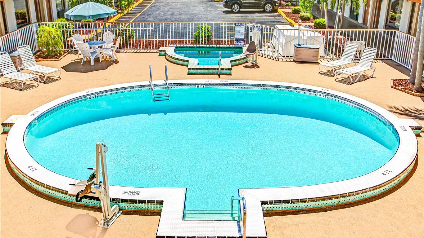 Days Inn by Wyndham St. Petersburg Central $106. St. Petersburg Hotel ...