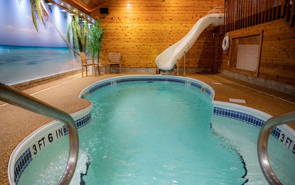 Sybaris Pool Suites Indianapolis from $323. Indianapolis Hotel Deals ...