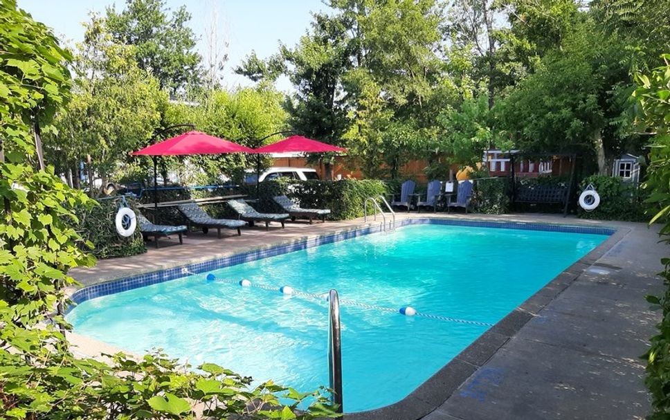 Blue Moon Motel from $50. Niagara Falls Hotel Deals & Reviews - KAYAK