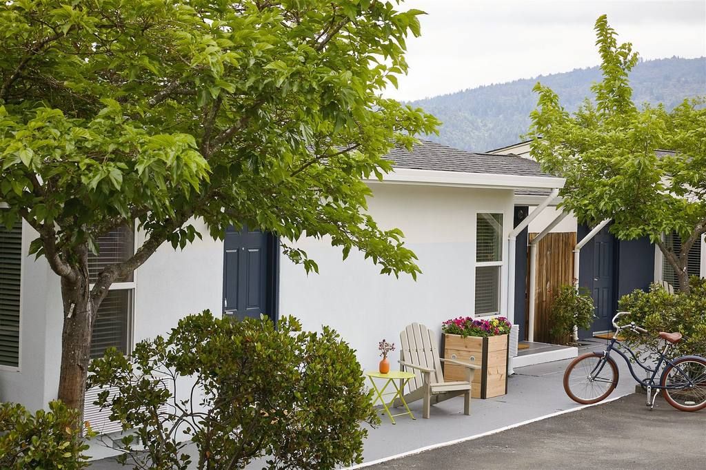 Calistoga Motor Lodge and Spa from $155. Calistoga Hotel Deals ...